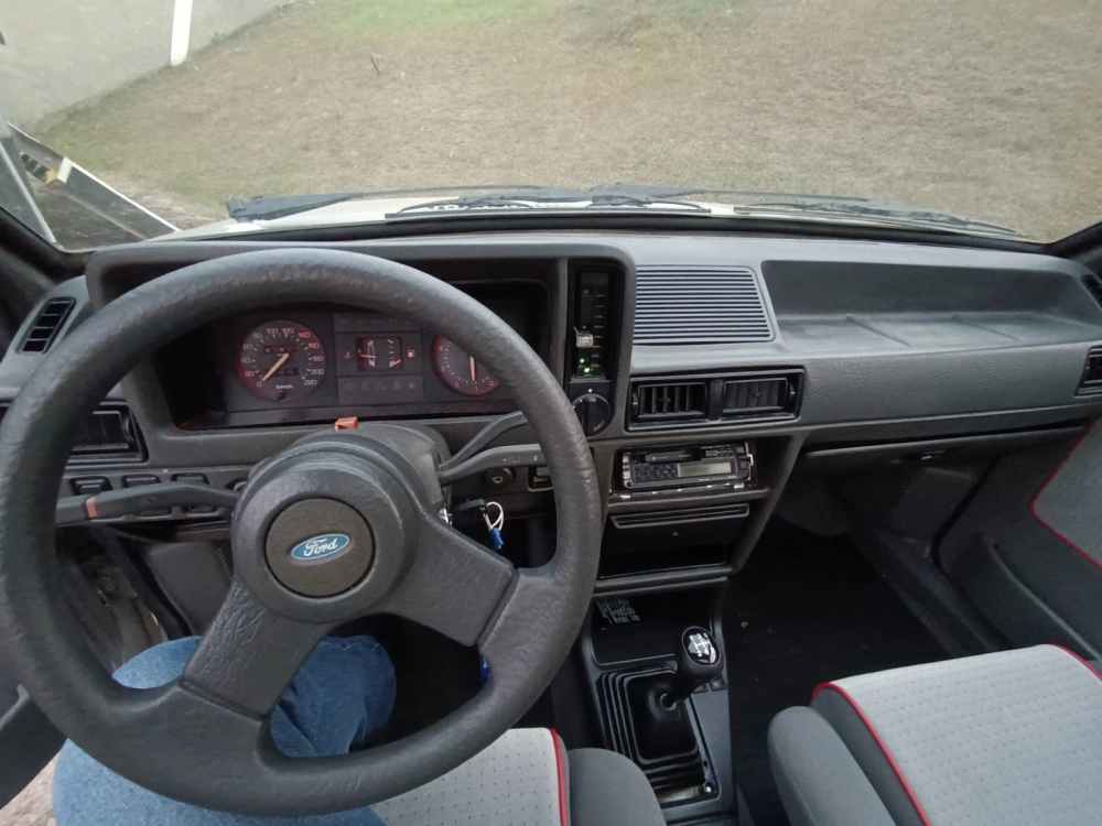 Ford Escort XR3 - Anúncios para Alta performance